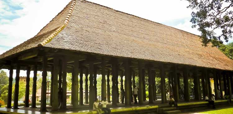 Kandy - Magul Maduwa (Audience Hall) - Triplanka Tours