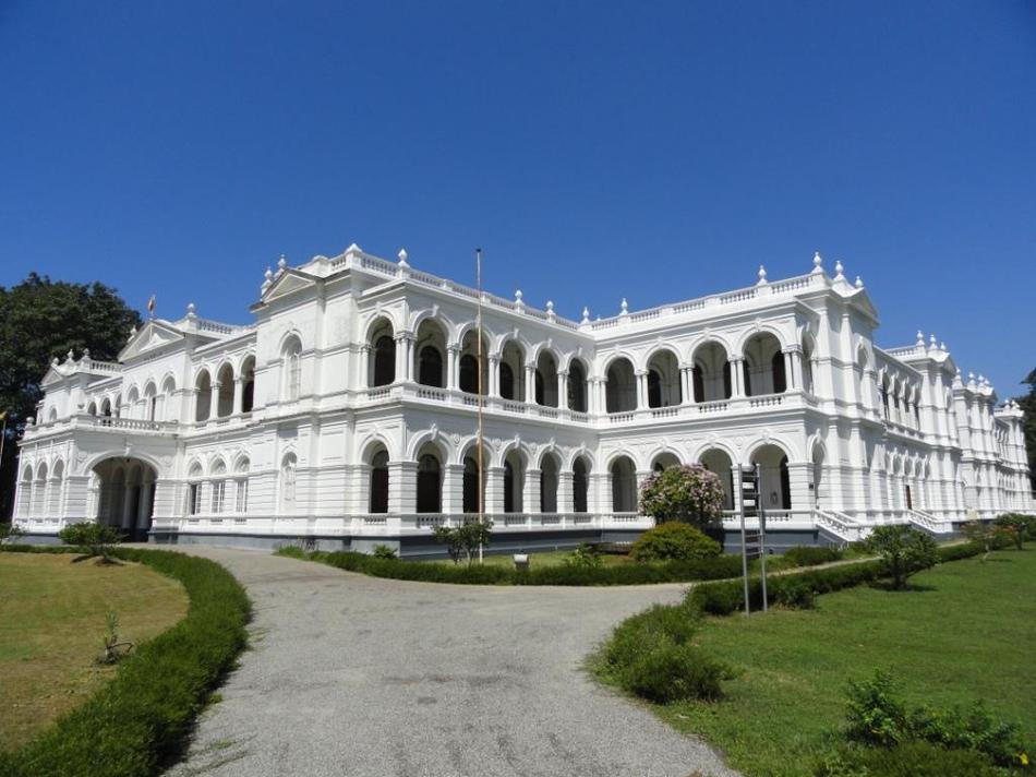 Colombo (National Museum) - Triplanka Tours